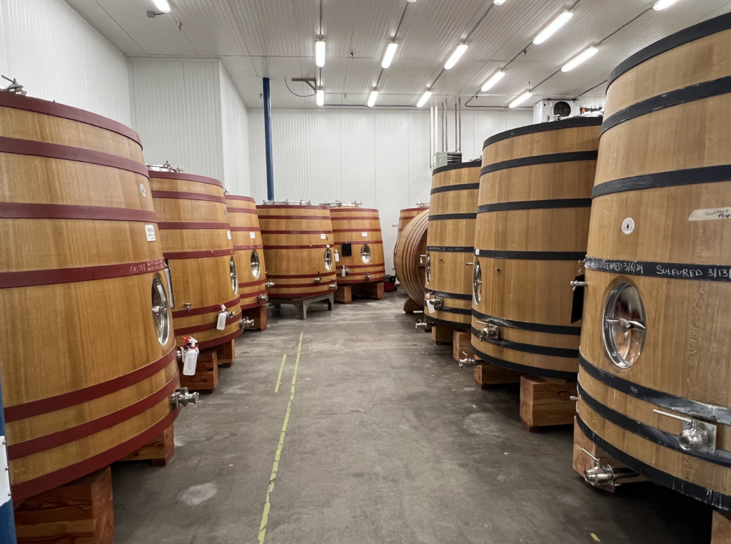 Foeder Tanks, 1200-1800 Gallon - 1038-15