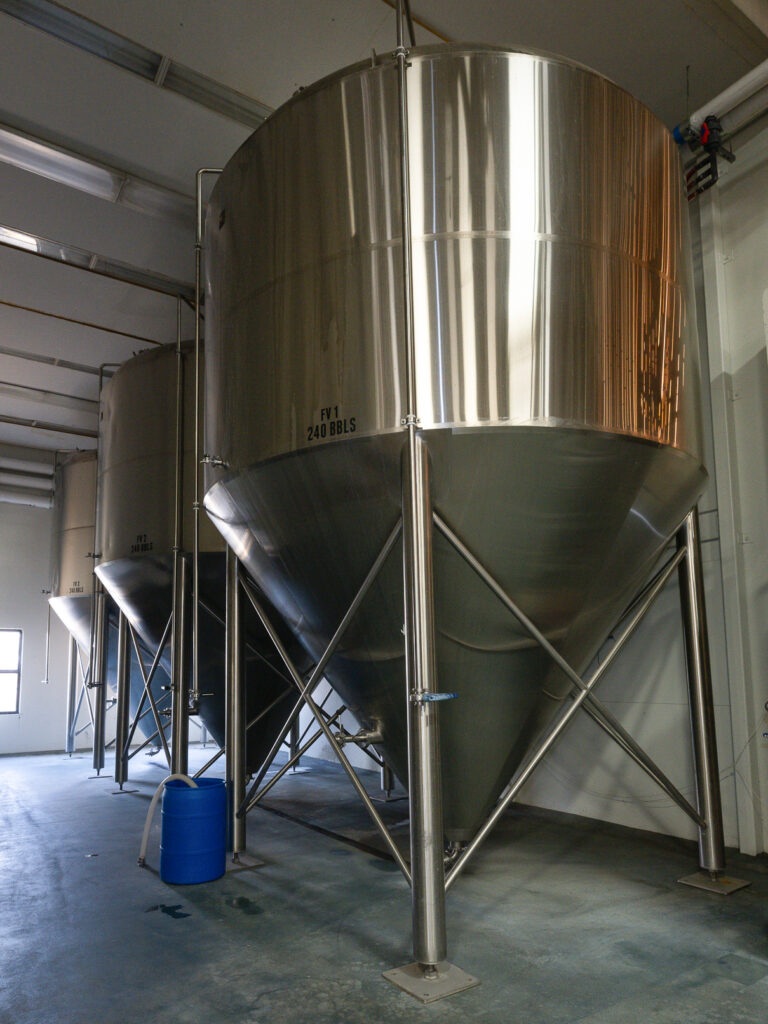 Newlands 240 BBL Conical Bottom Vertical Fermenters - #1066-1